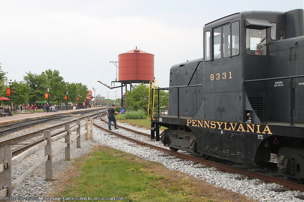 Waiting to load 9331